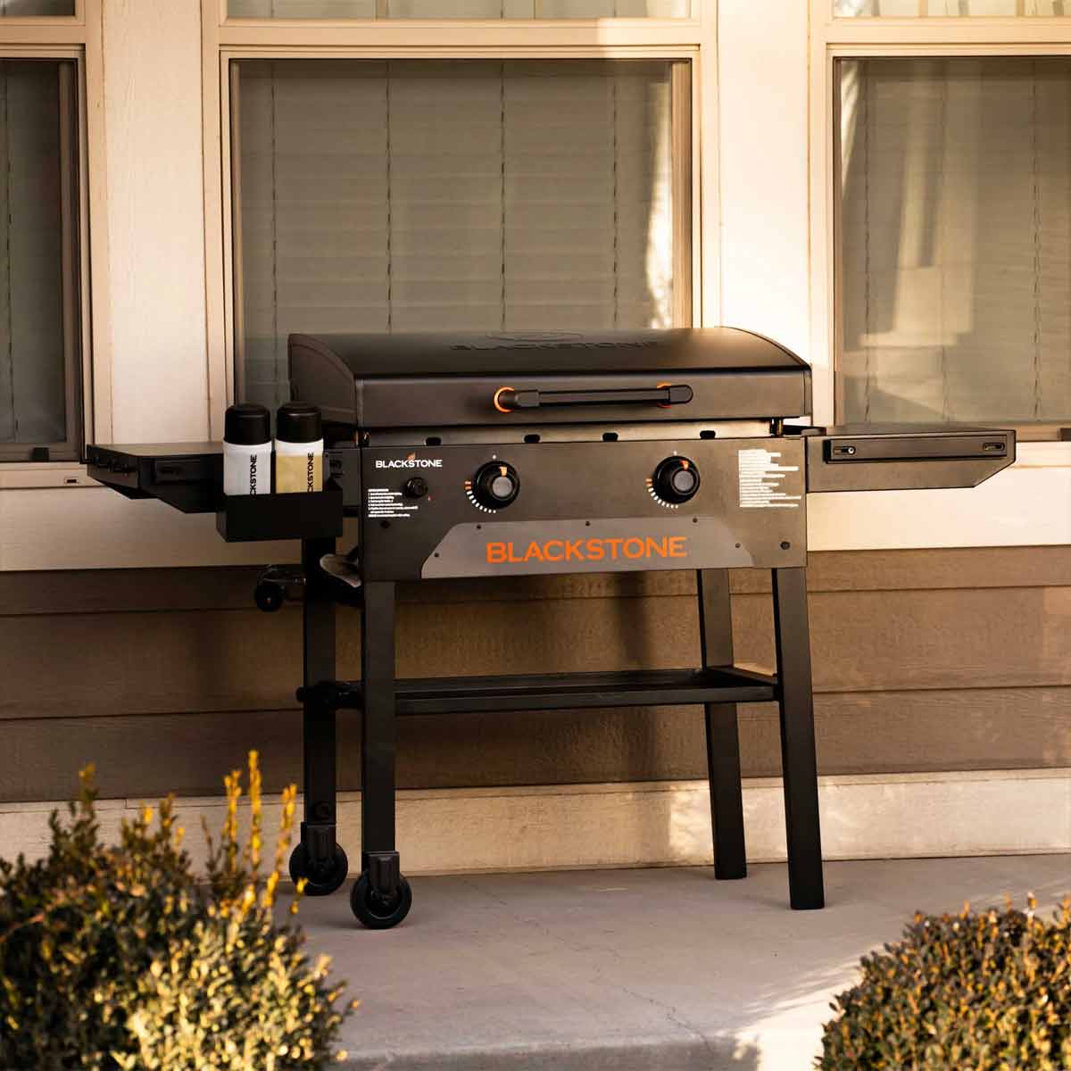 Blackstone Plancha Grill 28" Omnivore | inkl. Deckel | 73 cm | 2287EU